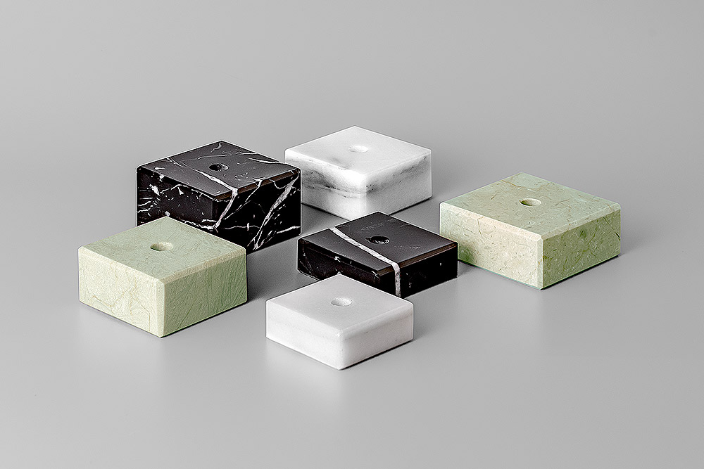 SOCLES EN MARBRE - CARRÉS - RECTANGULAIRES - BLOCS